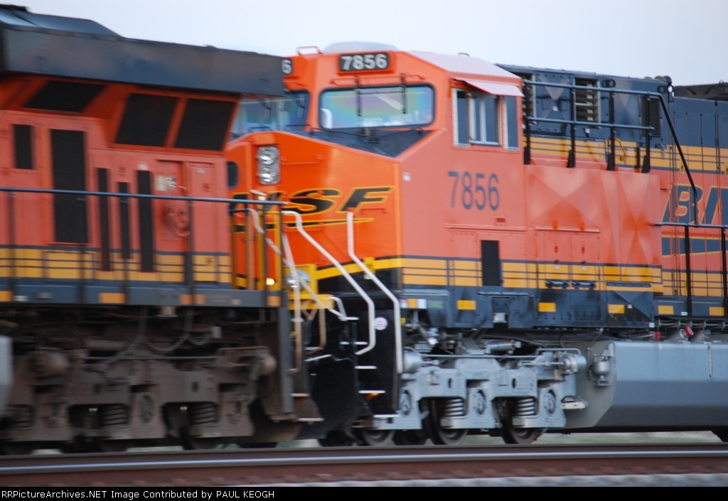 Close up shot of BNSF 7856 as she rolls into East Barstow, Ca.